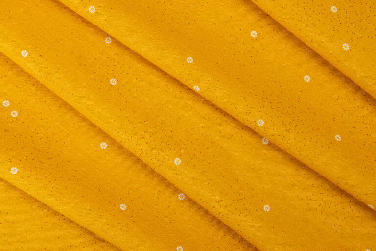 New Colors added to Dainty Daisy + a Free Quilt Pattern!
