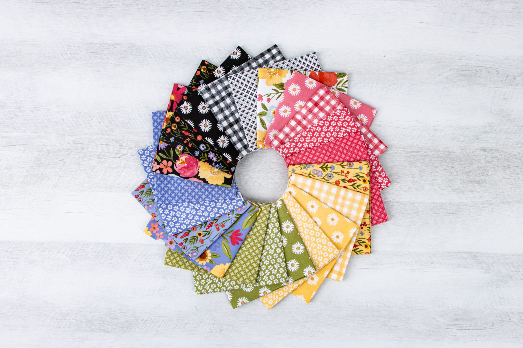 Flora No. 6 - An EPP Sisu Tote Bag Project