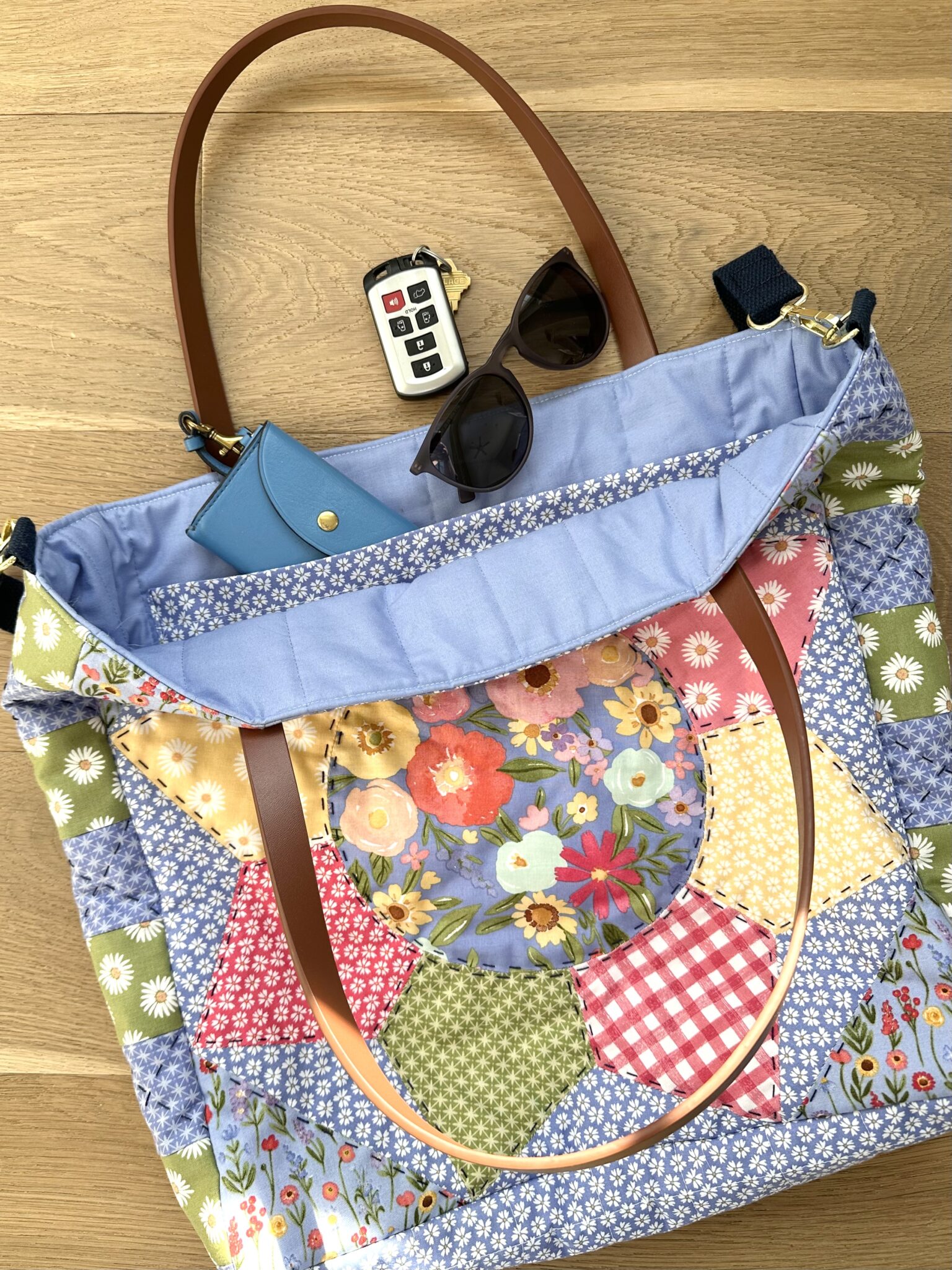 Flora No. 6 - An EPP Sisu Tote Bag Project
