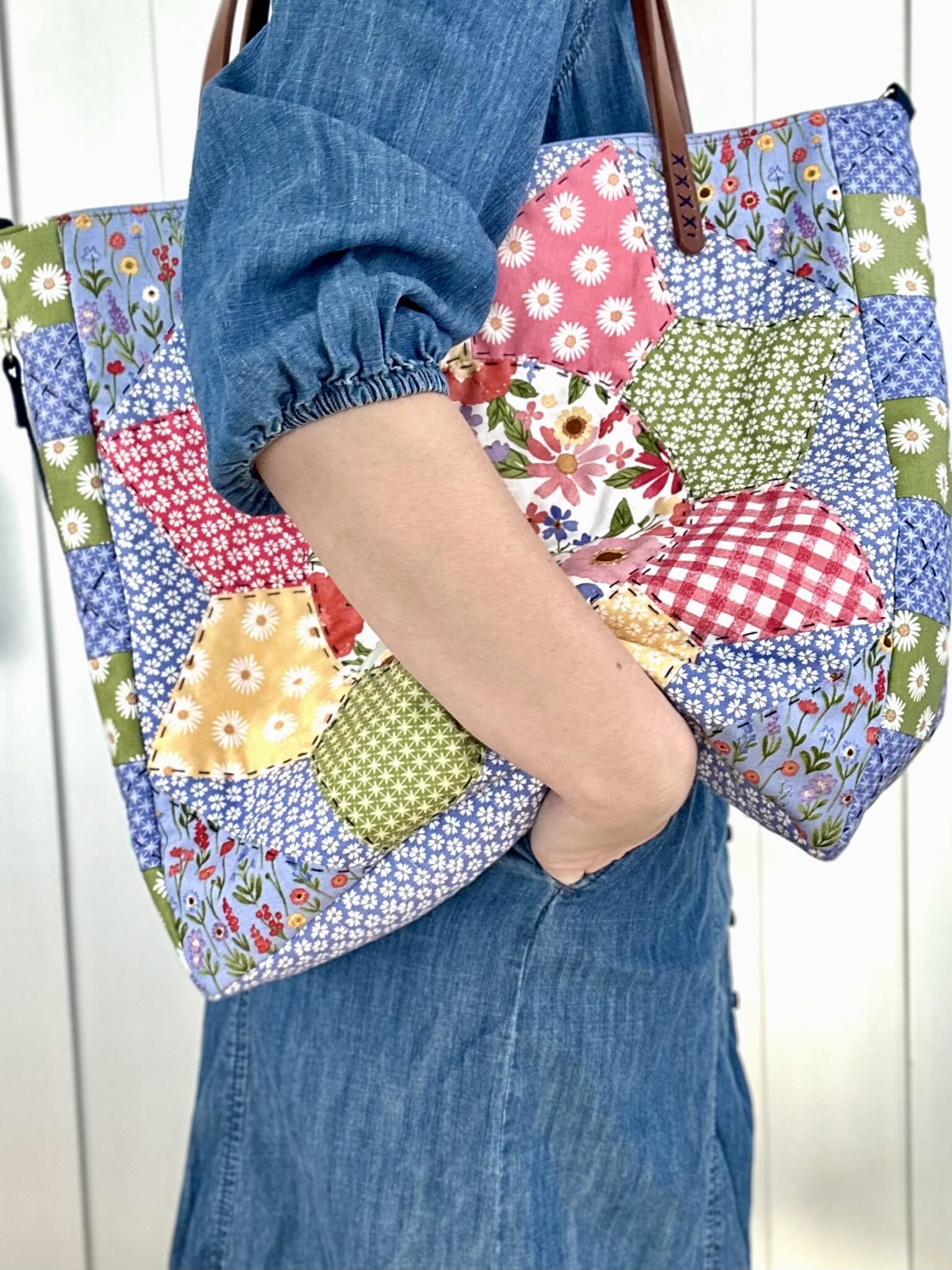 Flora No. 6 - An EPP Sisu Tote Bag Project