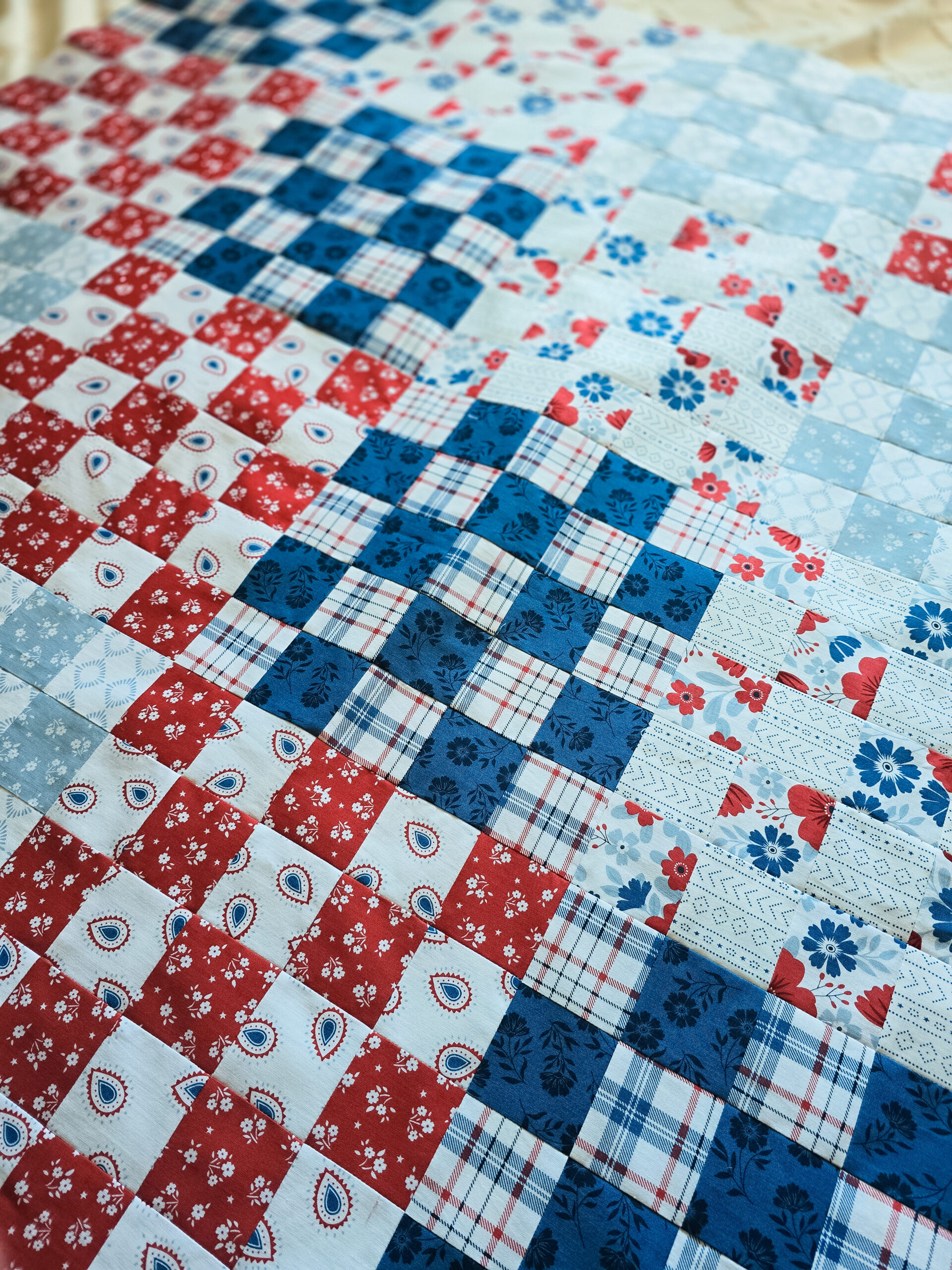 Simple Patchwork Featuring American Beauty