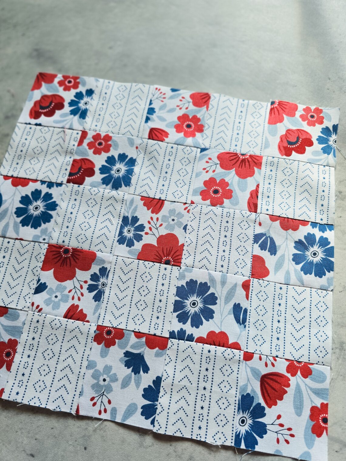 Simple Patchwork Featuring American Beauty