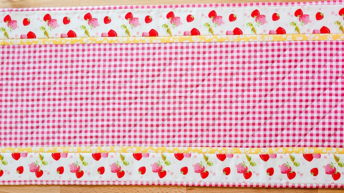 A Simple and Sweet Table Runner with Picnic Florals