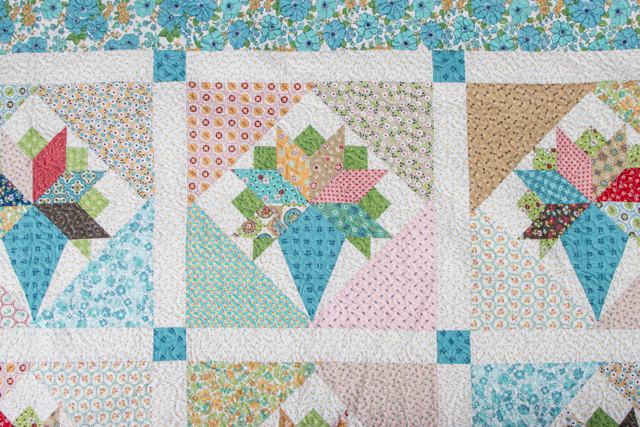 Spring Bouquets Quilt Kit from Lori Holt