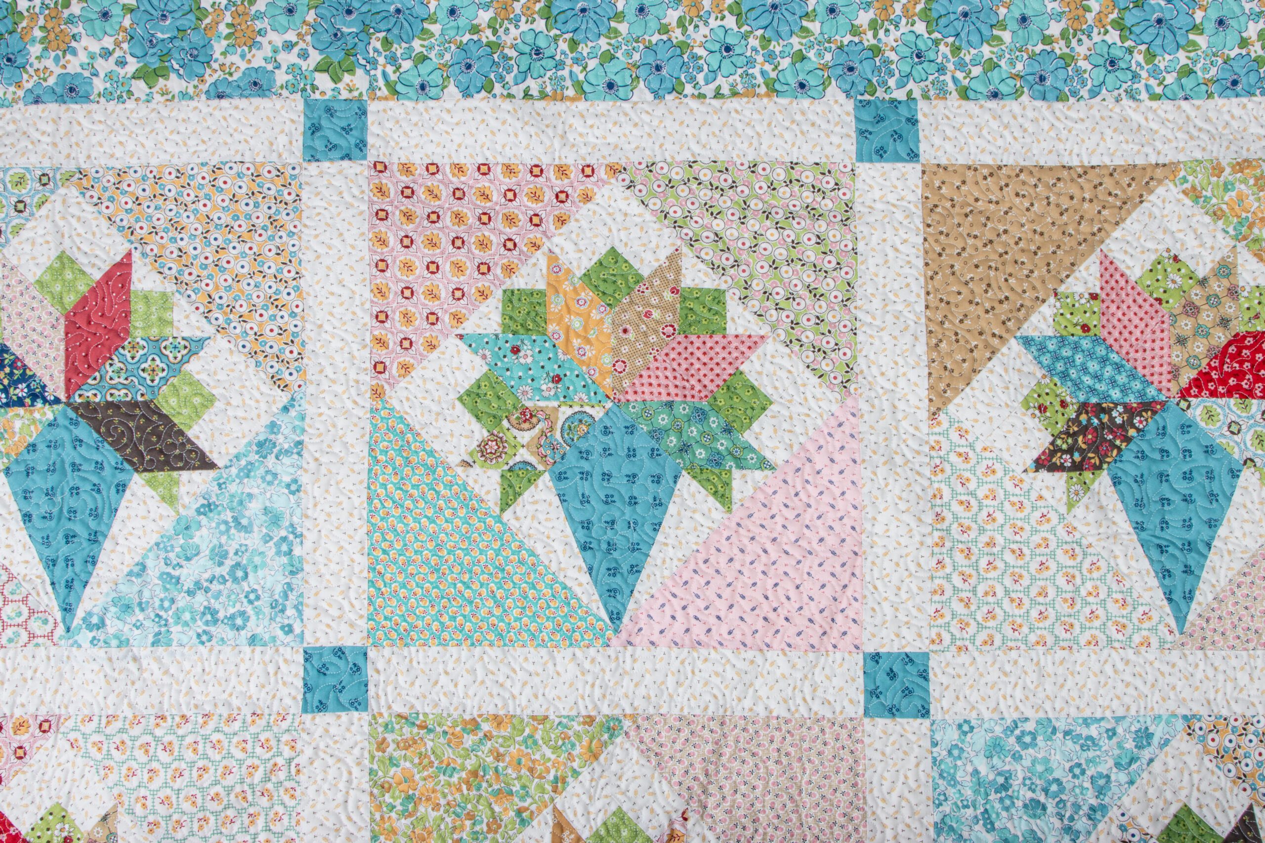 Spring Bouquets Quilt Kit from Lori Holt