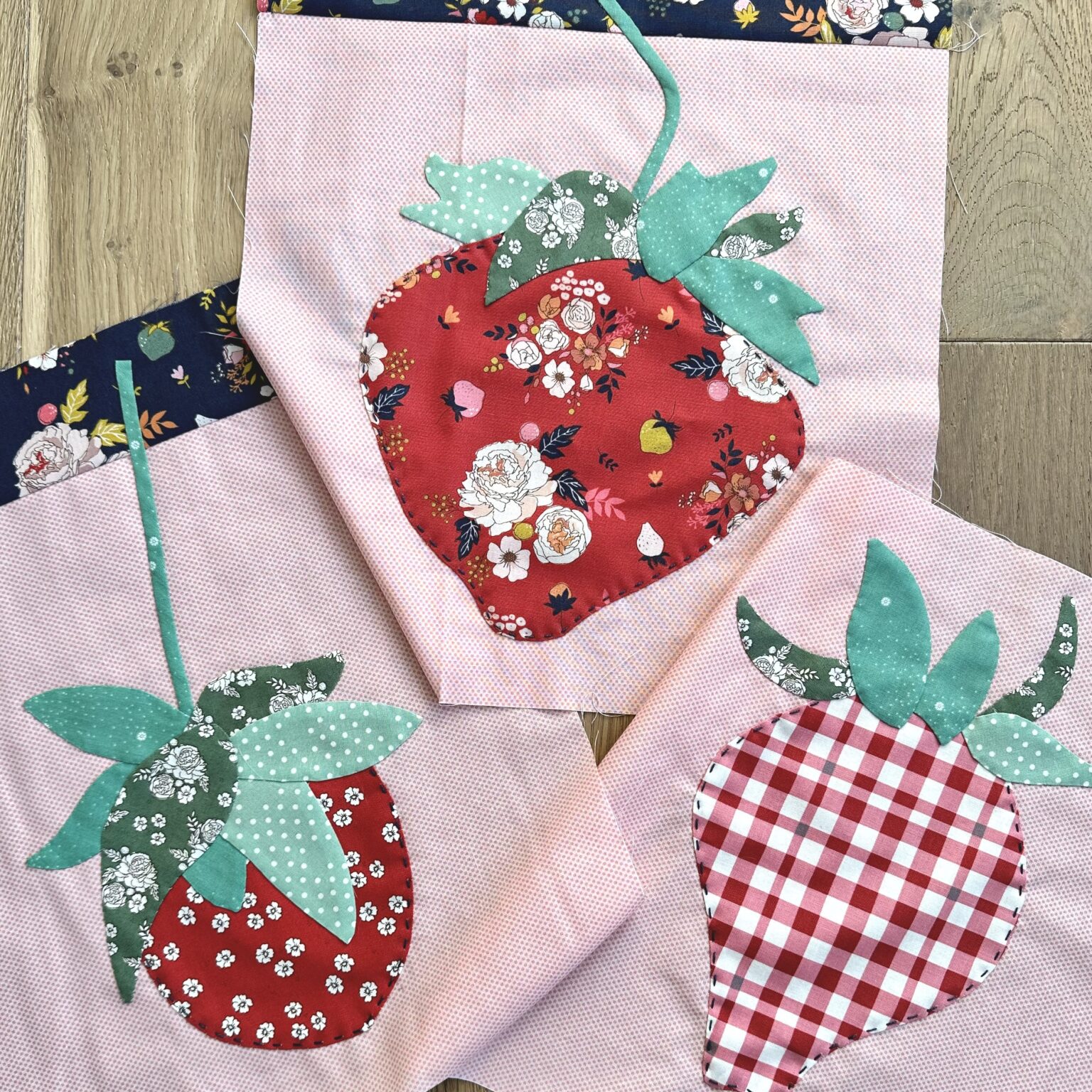 Sara's Appliqué Quilt with BloomBerry