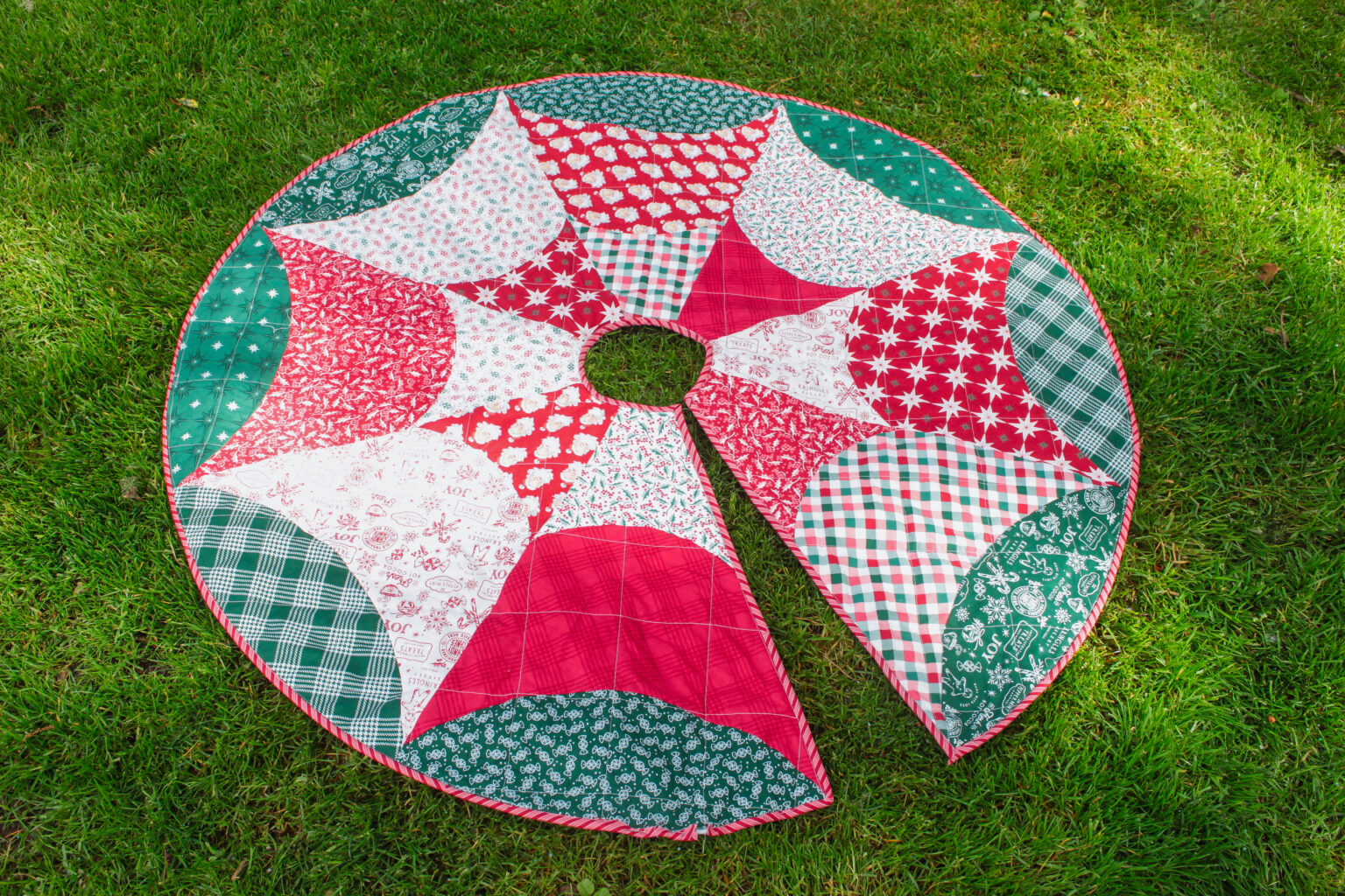 Merry Little Christmas - Brightest Star Christmas Tree Skirt