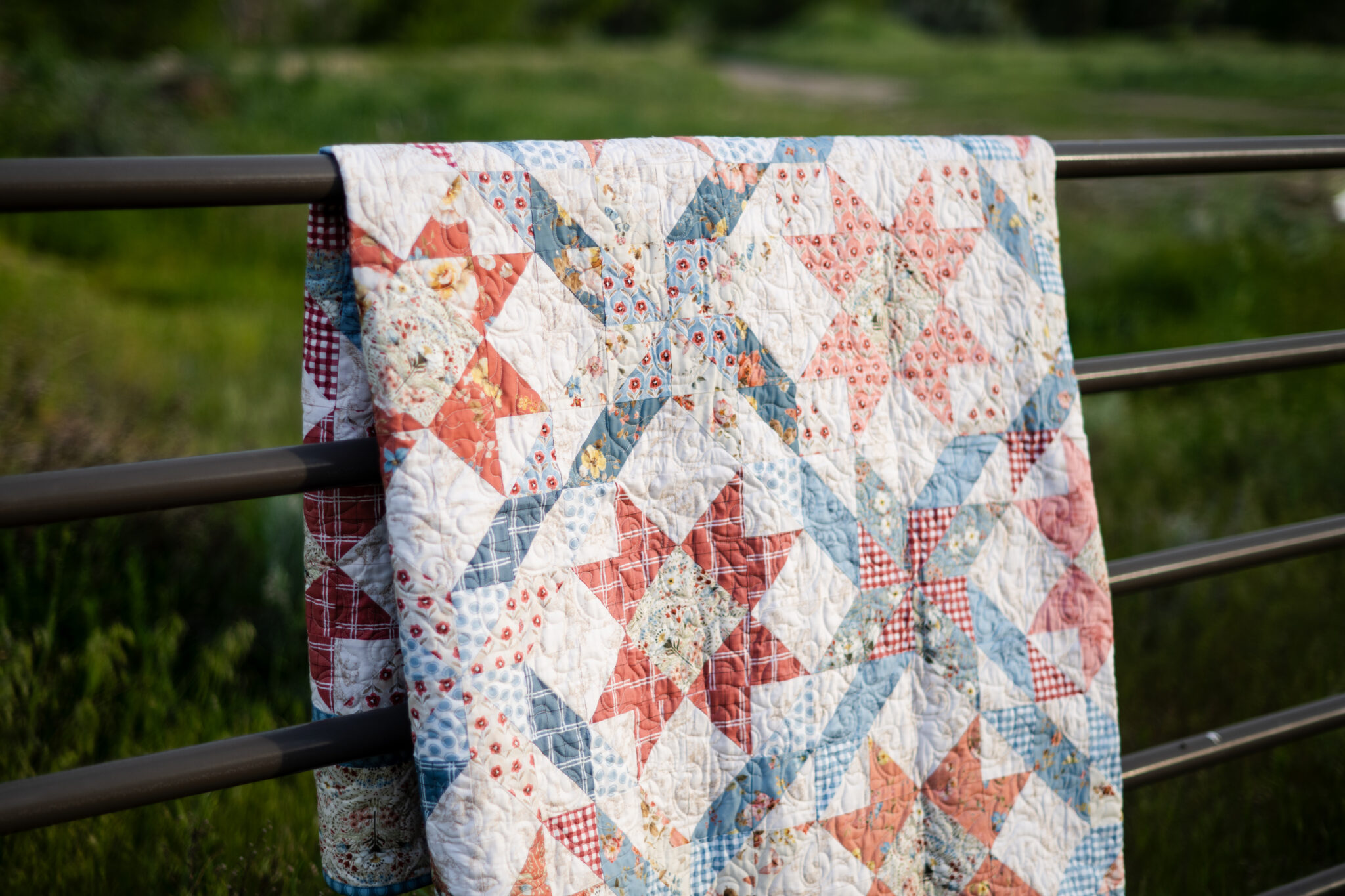 Shine On Quilt with Countryside
