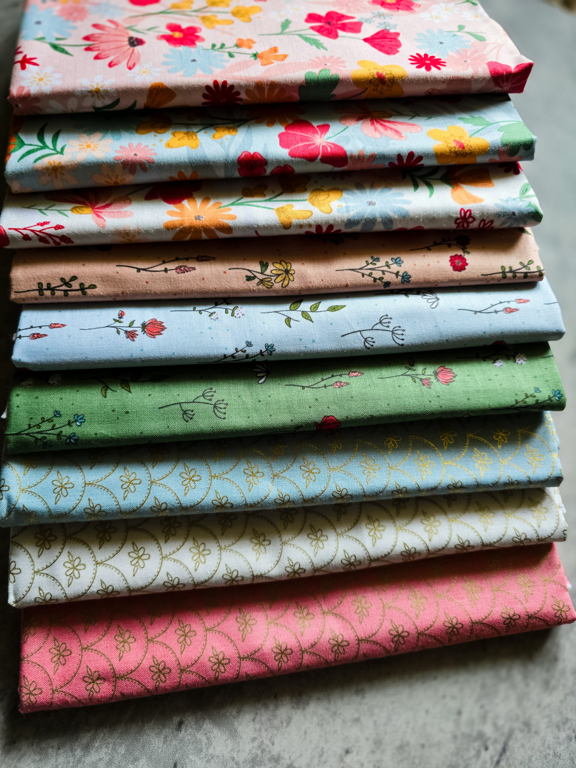 Exploding Pineapple Block with Stay Wild