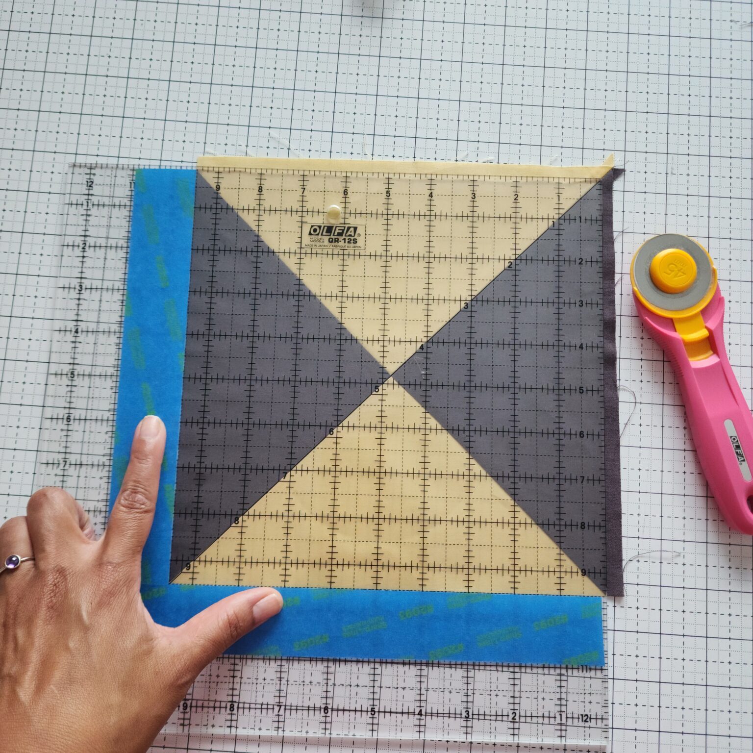 Squaring Up Hourglass Blocks