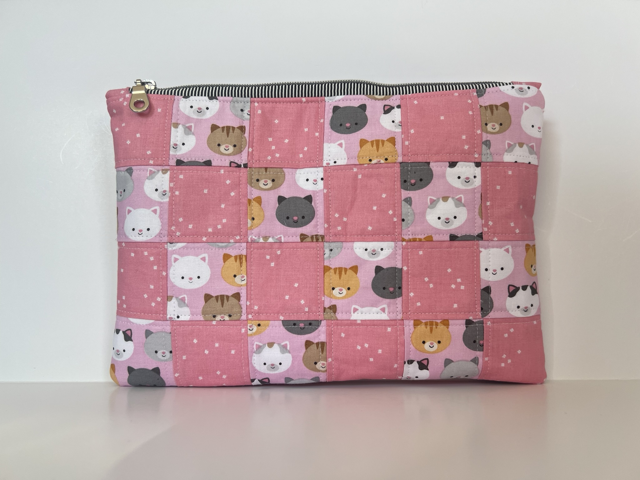 Purrfect Pretty Kitty Patchwork Zippies!