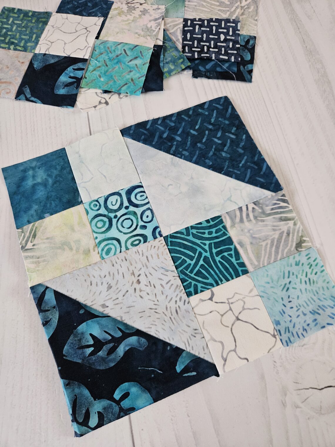 Silver Shores - Jewel Box Quilt