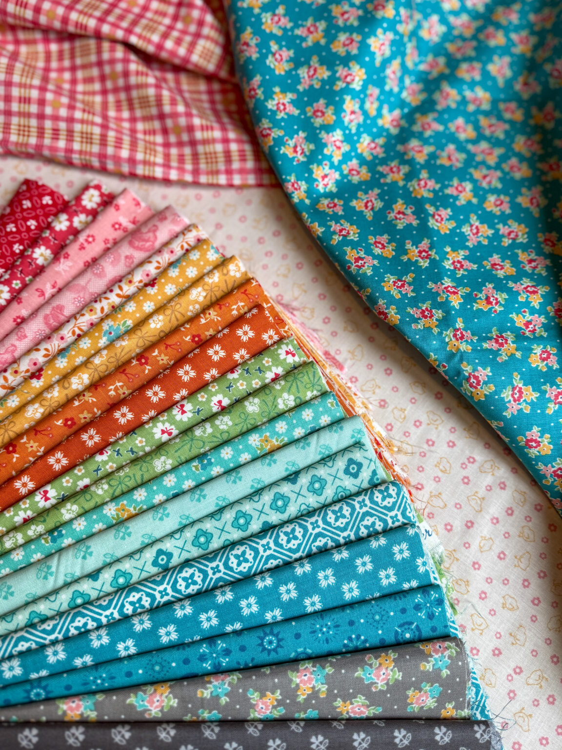 A Farm Girl Dream: Sewing with the New Farmer's Daughter Collection!